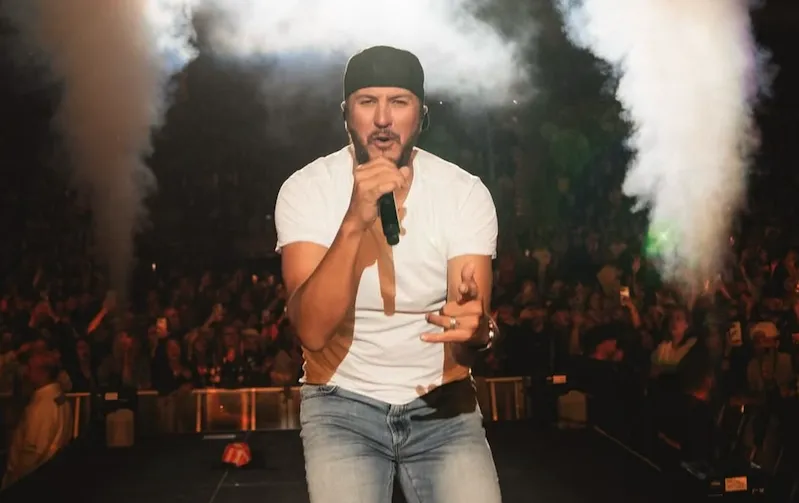 Luke Bryan Biography, Age, Height, Net Worth, Family & More