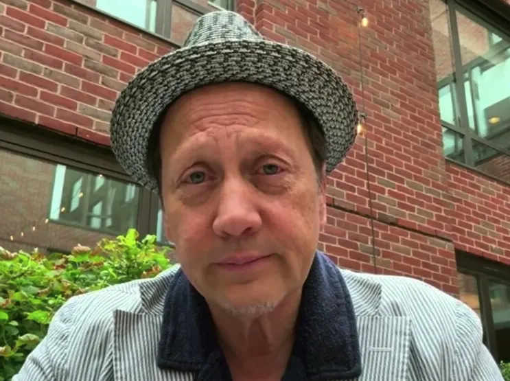 Rob Schneider Biography, Age, Height, Net Worth, Family & More