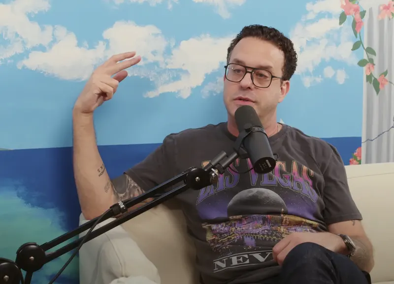 Joe DeRosa Biography, Age, Height, Family, Net Worth & More