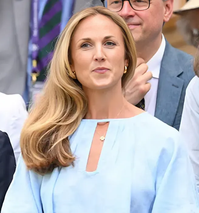 Harriet Sperling Biography: Age, Net Worth, Family & Facts