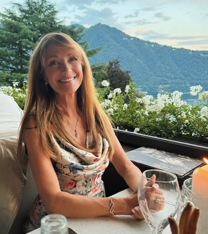 Jane Seymour Biography - Age, Family, Acting Career, Net Worth